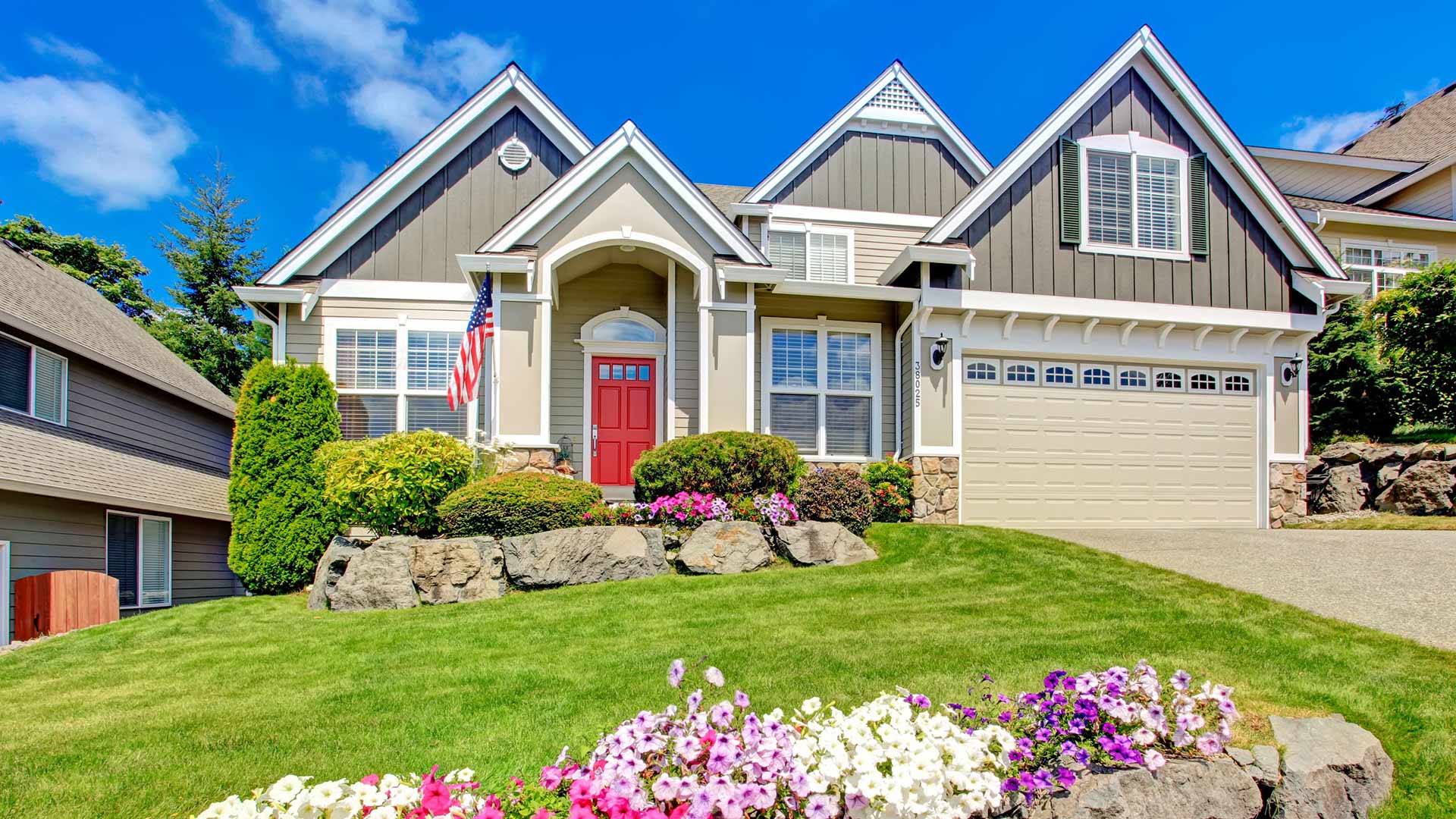 The Best Exterior Color Ideas for Incredible Curb Appeal | Universal ...